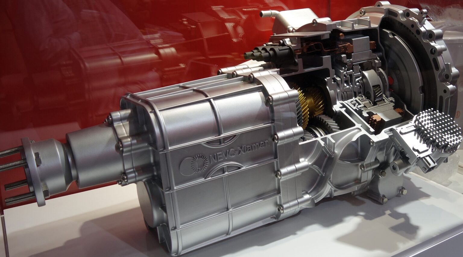 eTC600 Longitudinal Hybrid Transmission | EHFCV