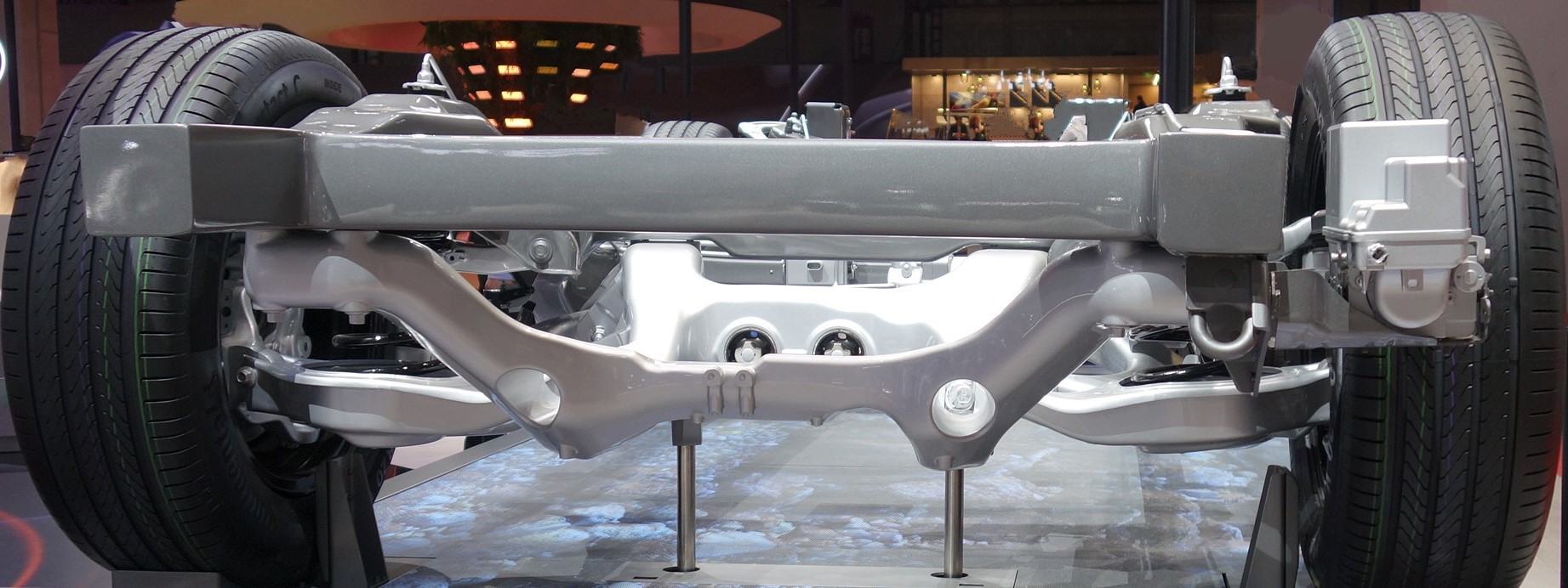 BYD DiSus-P Intelligent Hydraulic Body Control System | EHFCV