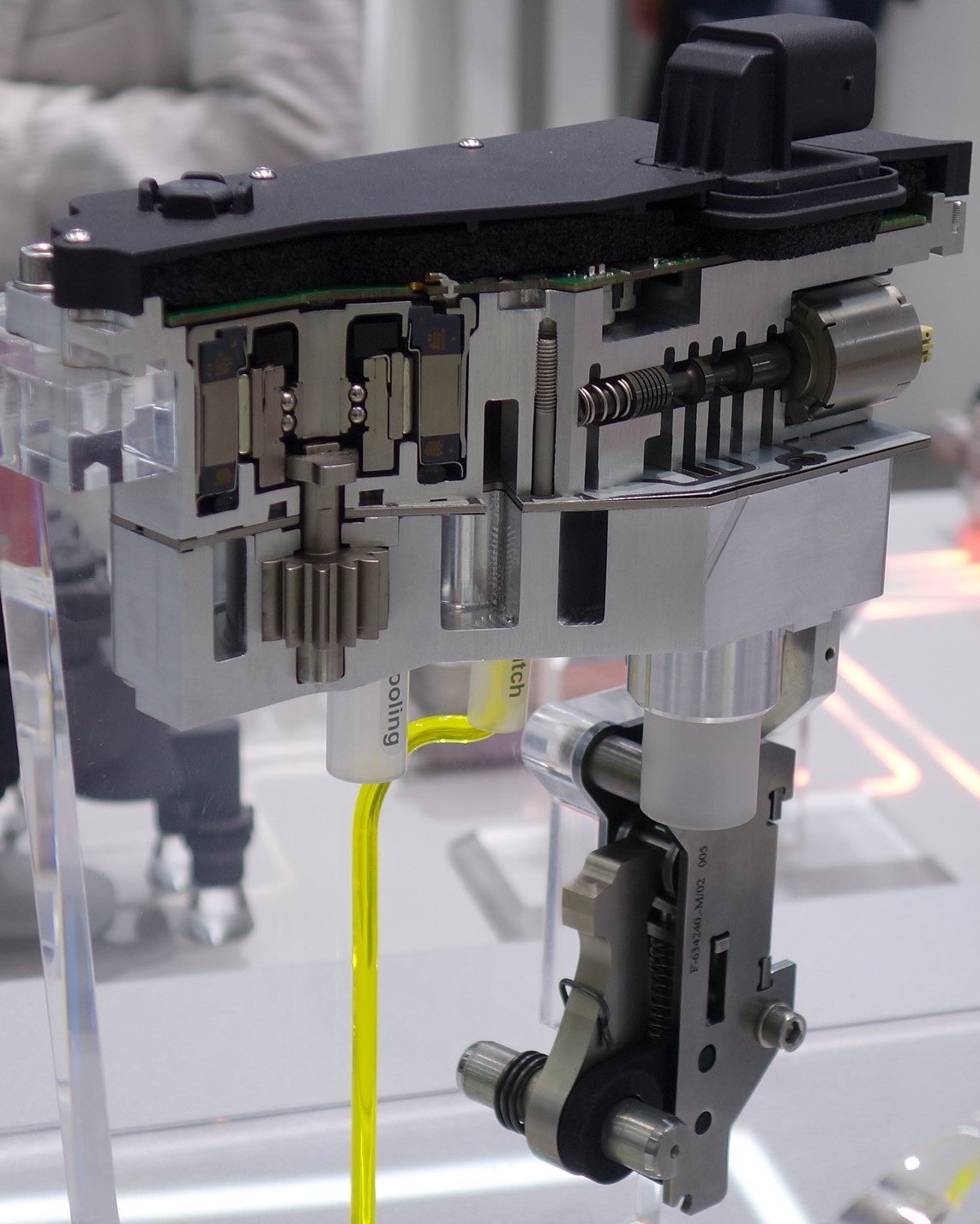 Schaeffler Cooling + 2 - Smart Hydraulic Actuation System | EHFCV