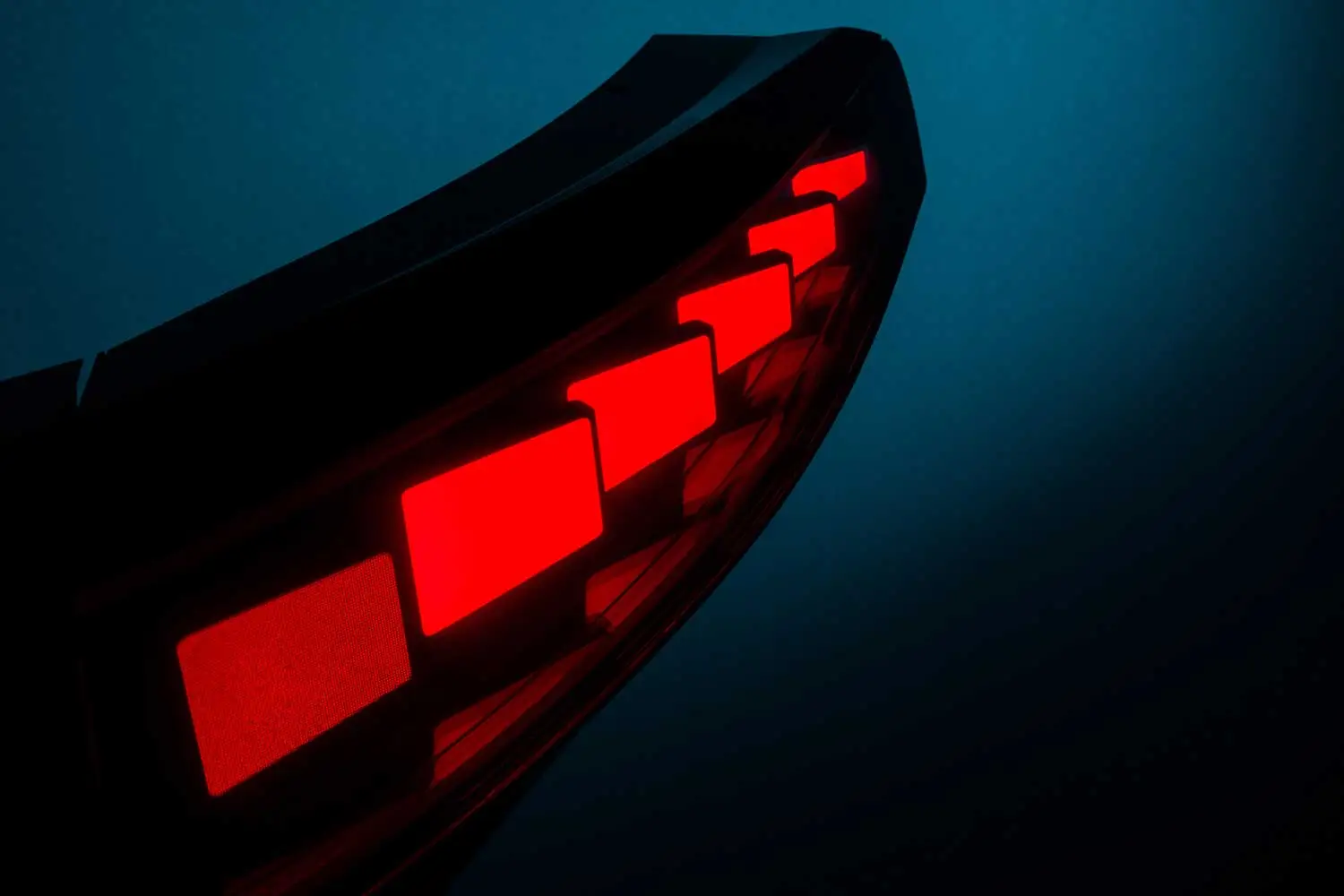 Valeo EvenLED Technology Boosts Vehicle Visibility | EHFCV